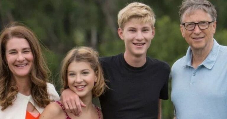 Lebih Dekat dengan Profil Bill Gates sang Pendiri Microsoft